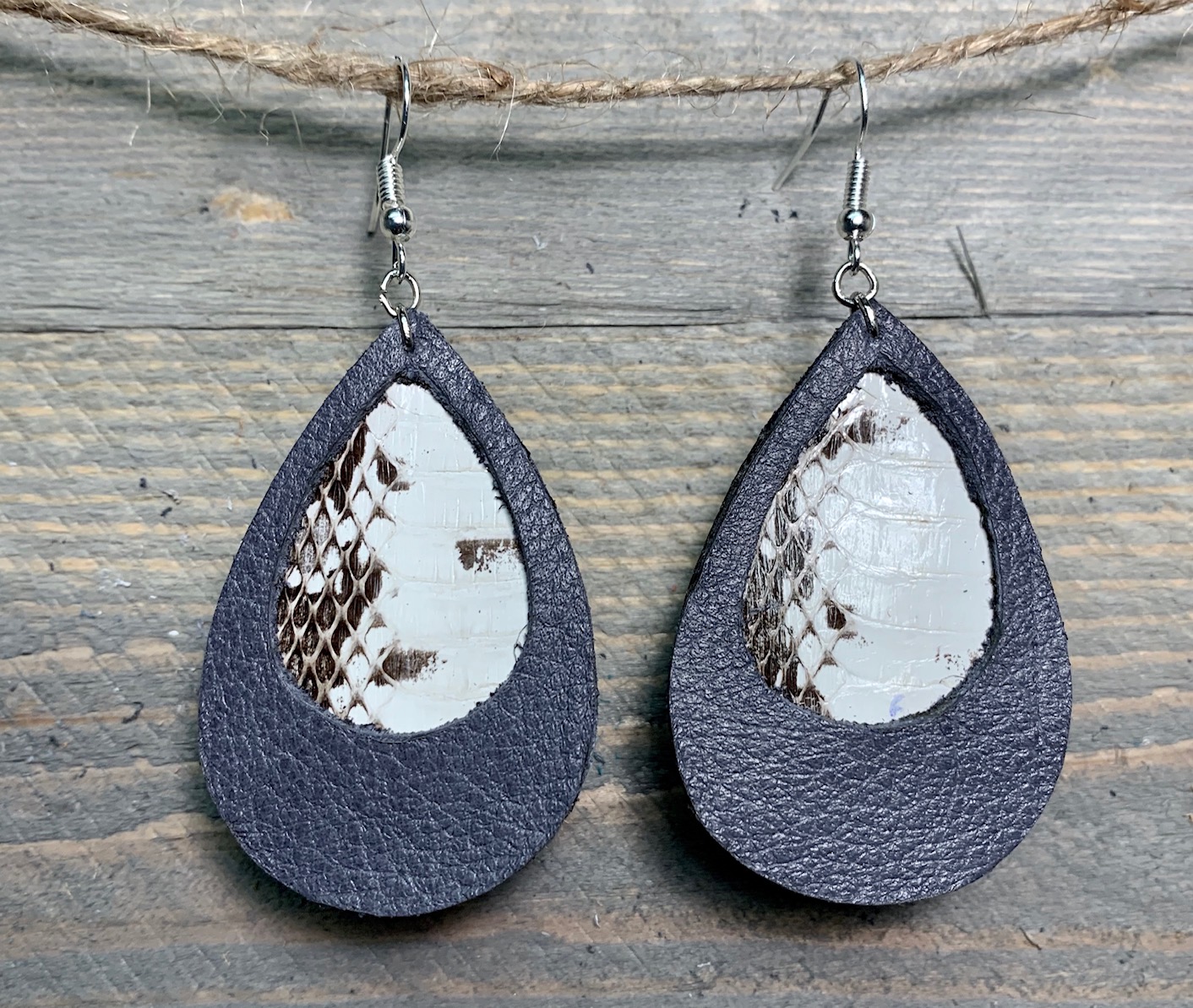 Gray and Snakeskin Teardrop - Unleashed.Life